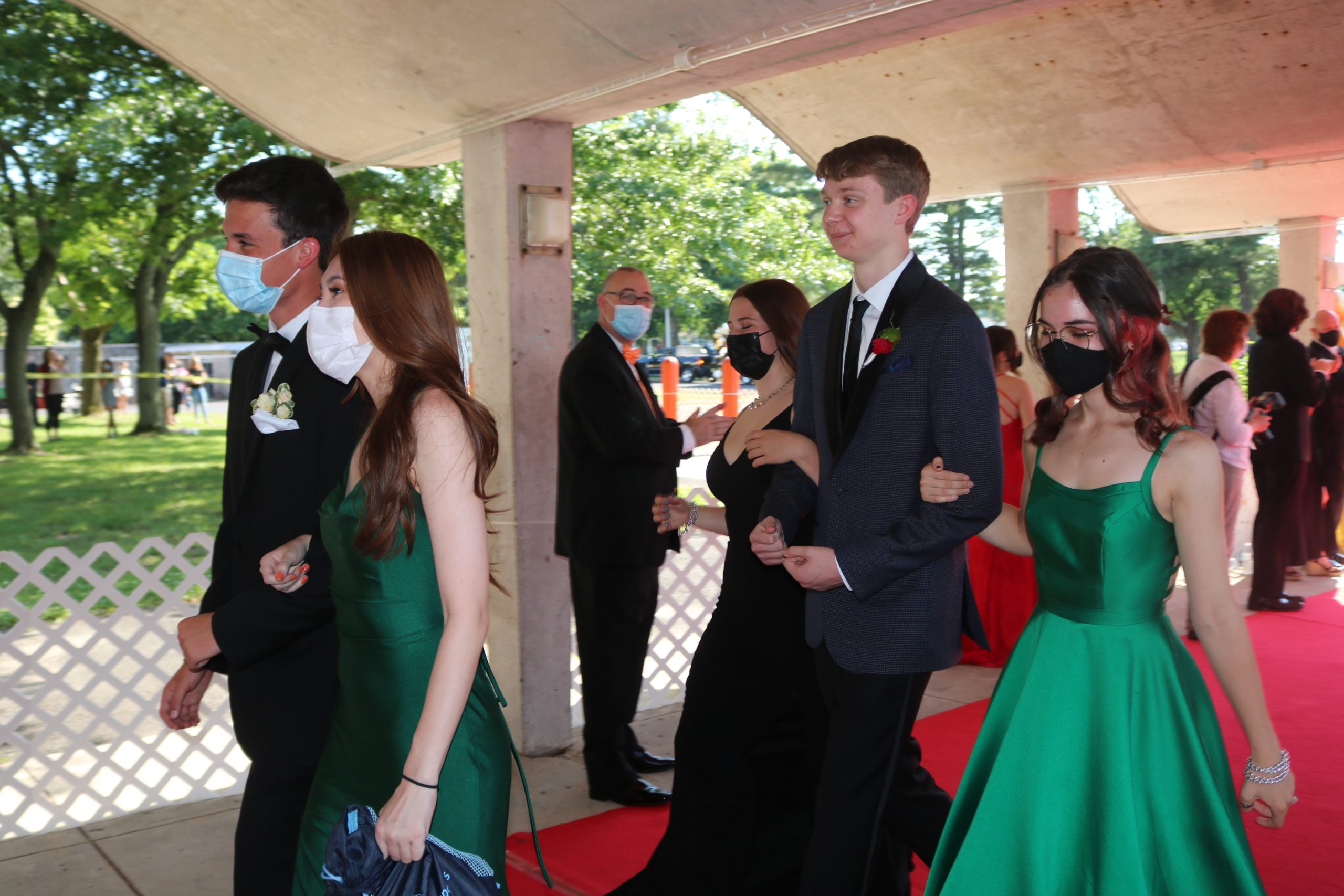 PHOTOS: Pennsbury Prom Parade 2021 - LevittownNow.com