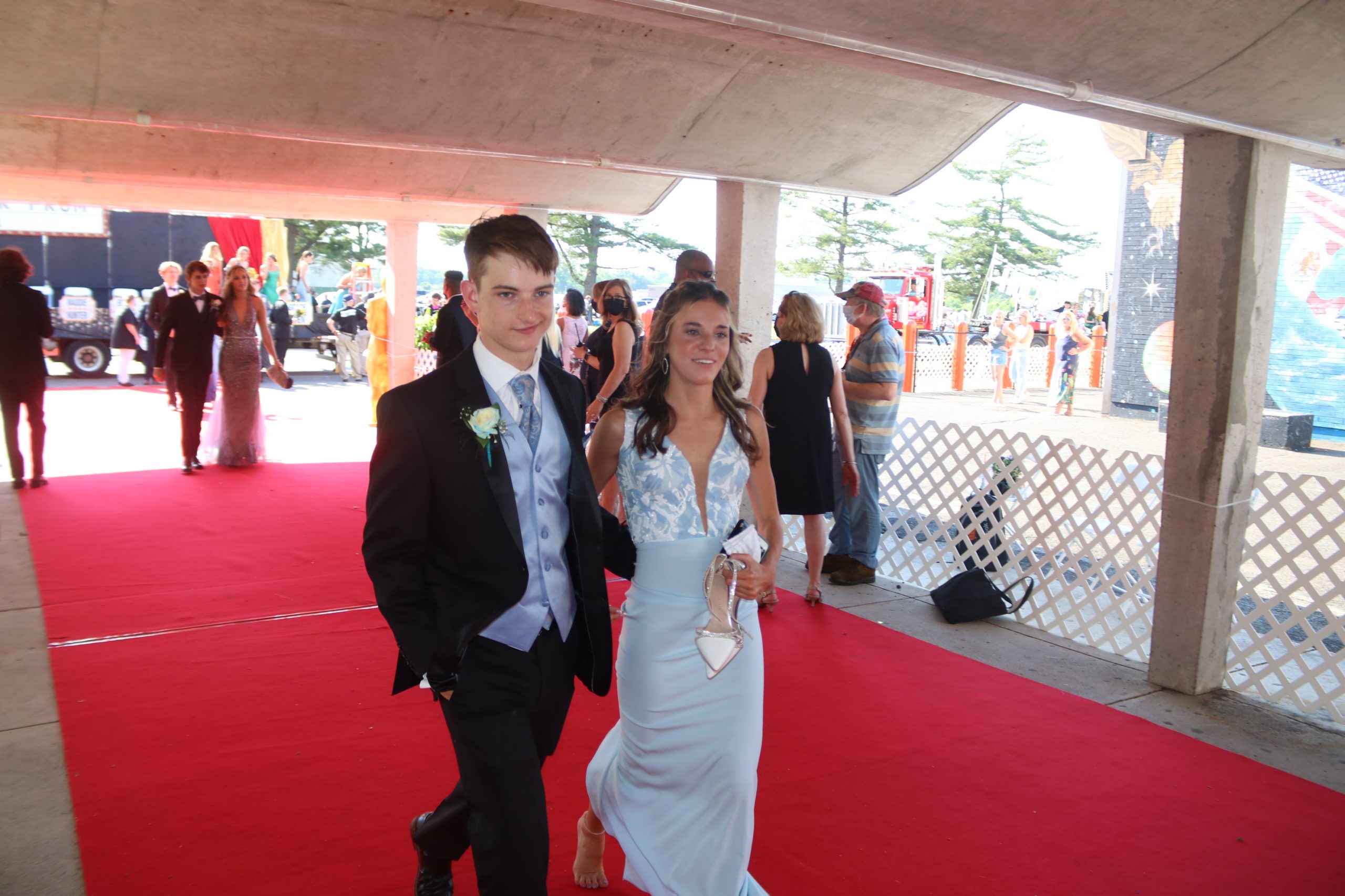PHOTOS: Pennsbury Prom Parade 2021 - LevittownNow.com