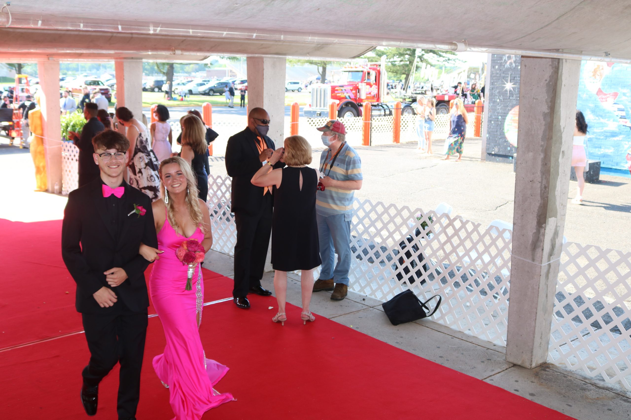 PHOTOS: Pennsbury Prom Parade 2021 - LevittownNow.com