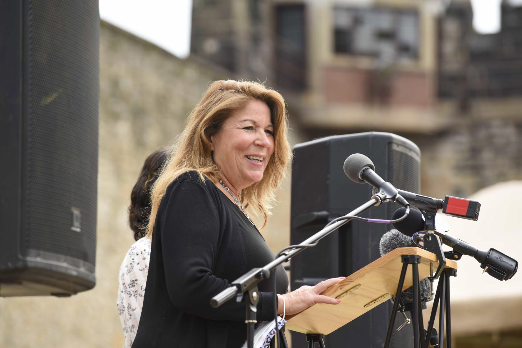 State Rep. Davis Supports Legislation Limiting Solitary Confinement ...