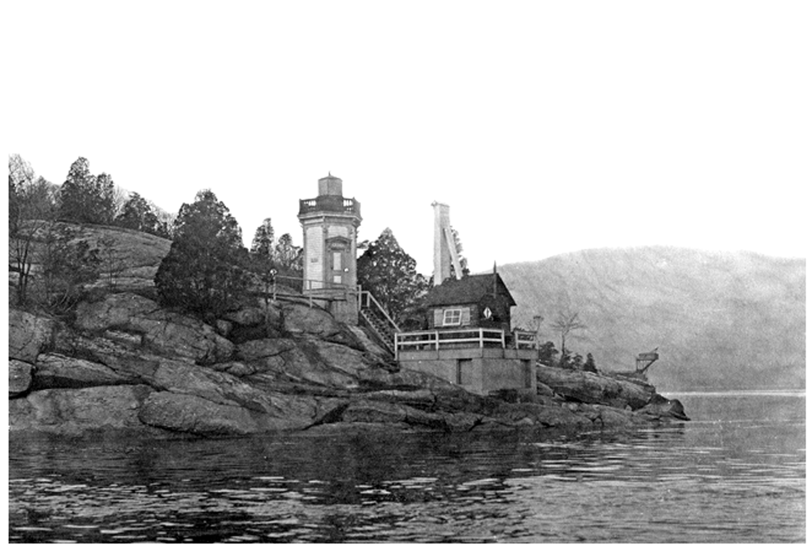Gee’s Point on the Hudson: Not Just a Lighthouse – Long Island Boating ...
