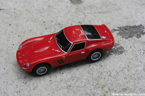 Shell-Ferrari Model Cars with real Engine sounds | LifeDrive