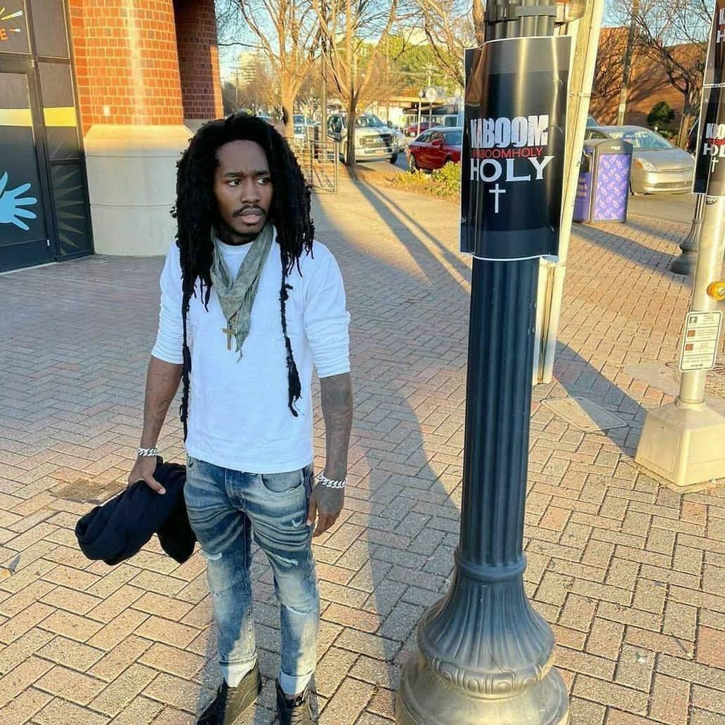 The Indie Artist “Kaboom Holy” Who’s Buzzing Radio Waves