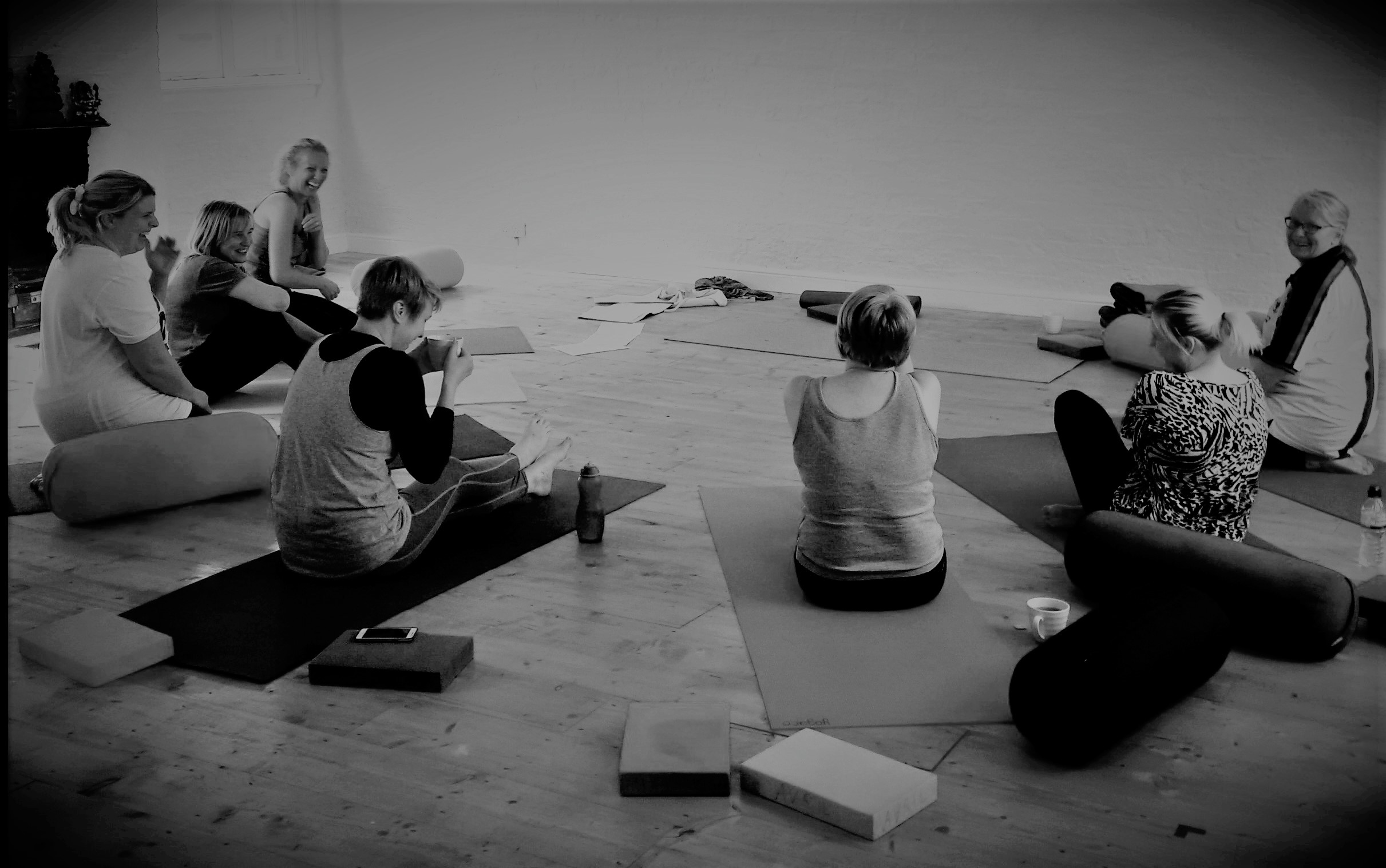 Vikki O’Brien: Why I set up The Deaf Women & Yoga project | The Limping ...