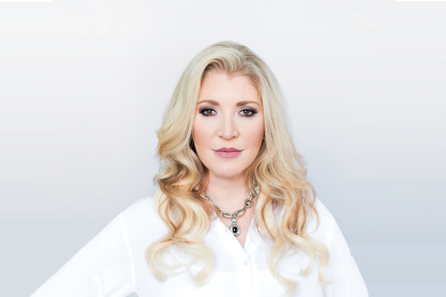 About Lisa Lisson - Lisa Lisson - Resilience