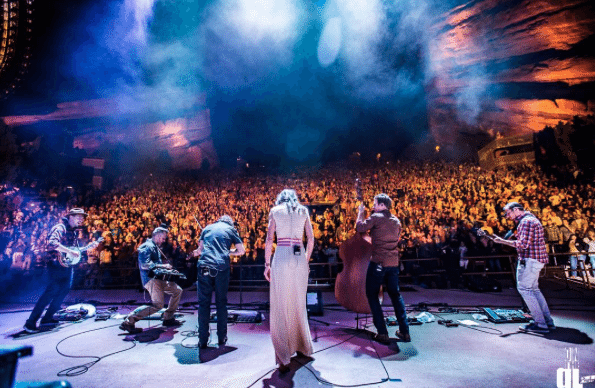 Watch The Infamous Stringdusters Join JJ Grey & Mofro At Red Rocks