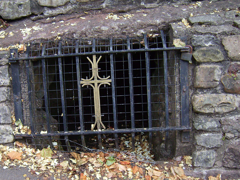 St Teilo’s Well – LlandafPost.co.uk