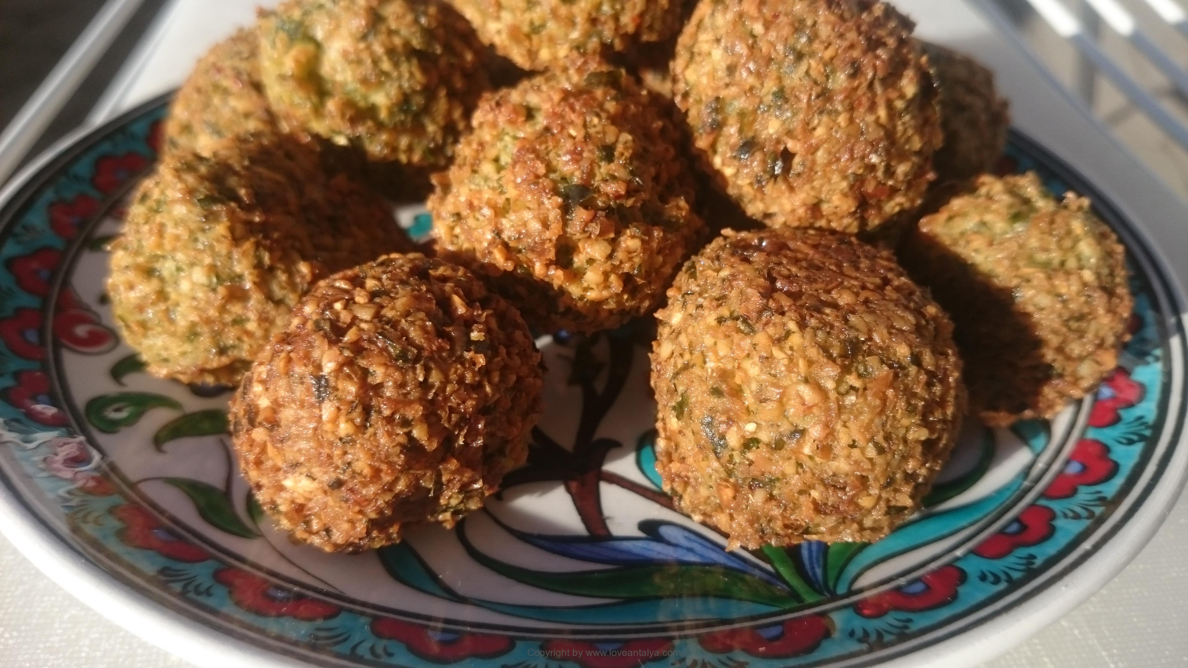 Falafels - the best recipe (not only for vegetarians) - Love Antalya