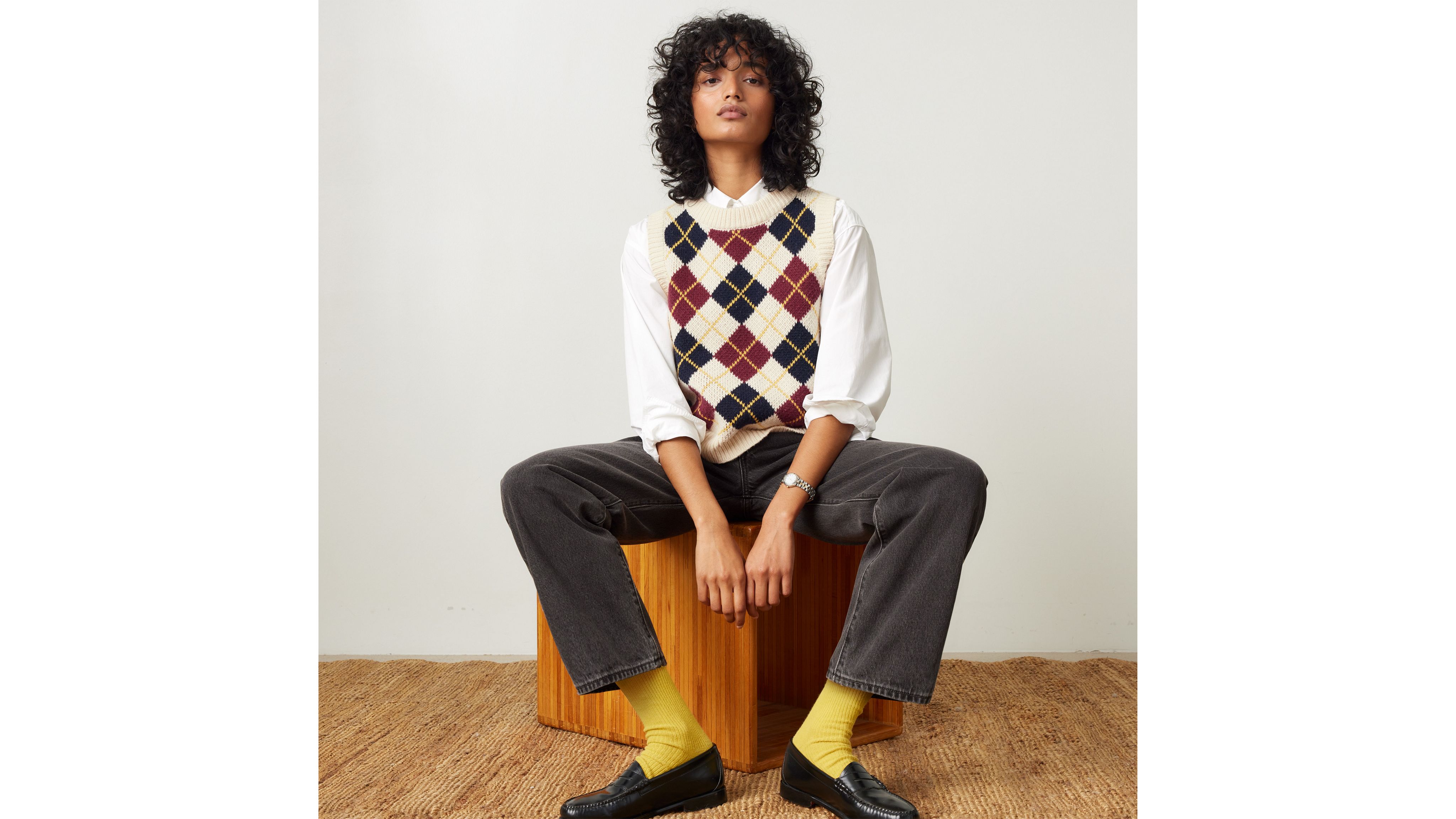 Argyle Vest Scrolller - Gorgeous HD Vintage Illustrations | Free Download