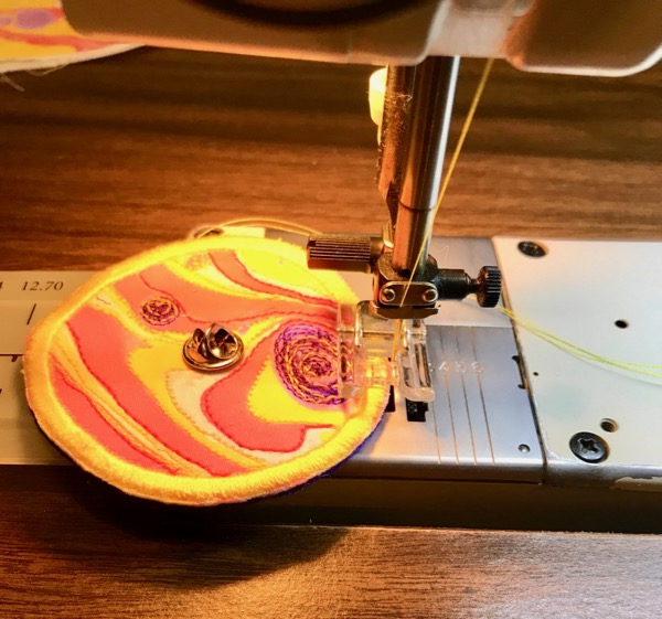 How to: Fabric Badges – Lynda Heines Fabric Design