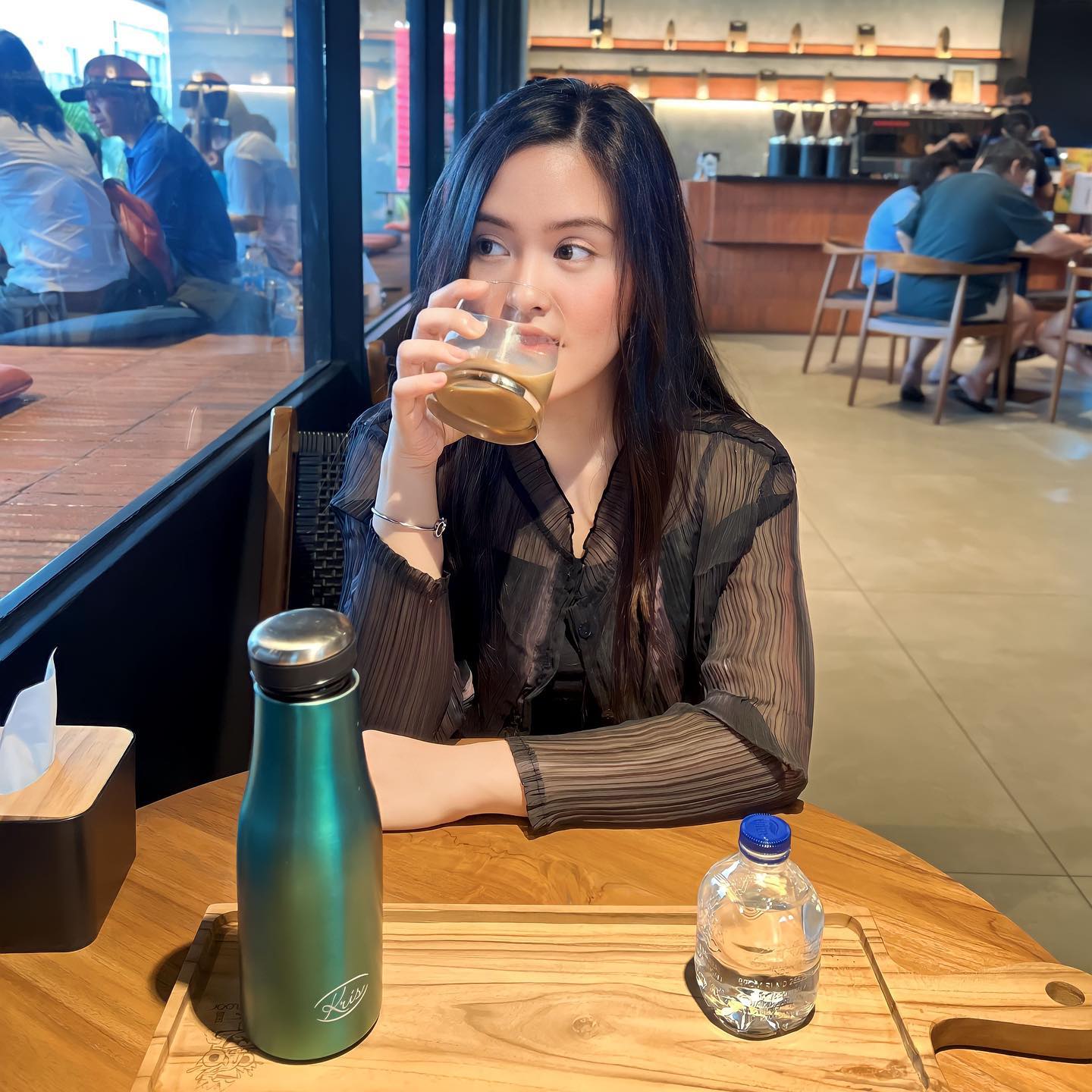 Second Floor Coffee BSD Harga Menu, Daya Tarik & Lokasi - Madhang