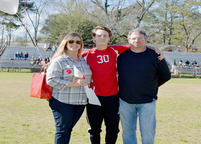 Last Hurrah for Seniors - MageeNews.com