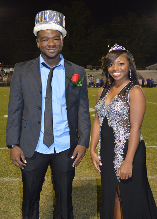 Traxler Crowned Queen - MageeNews.com