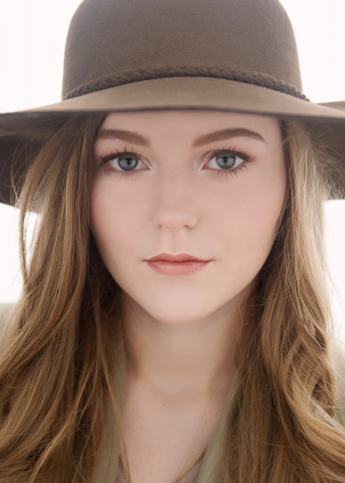 Local Singer/Model Signed Recording Contract - MageeNews.com