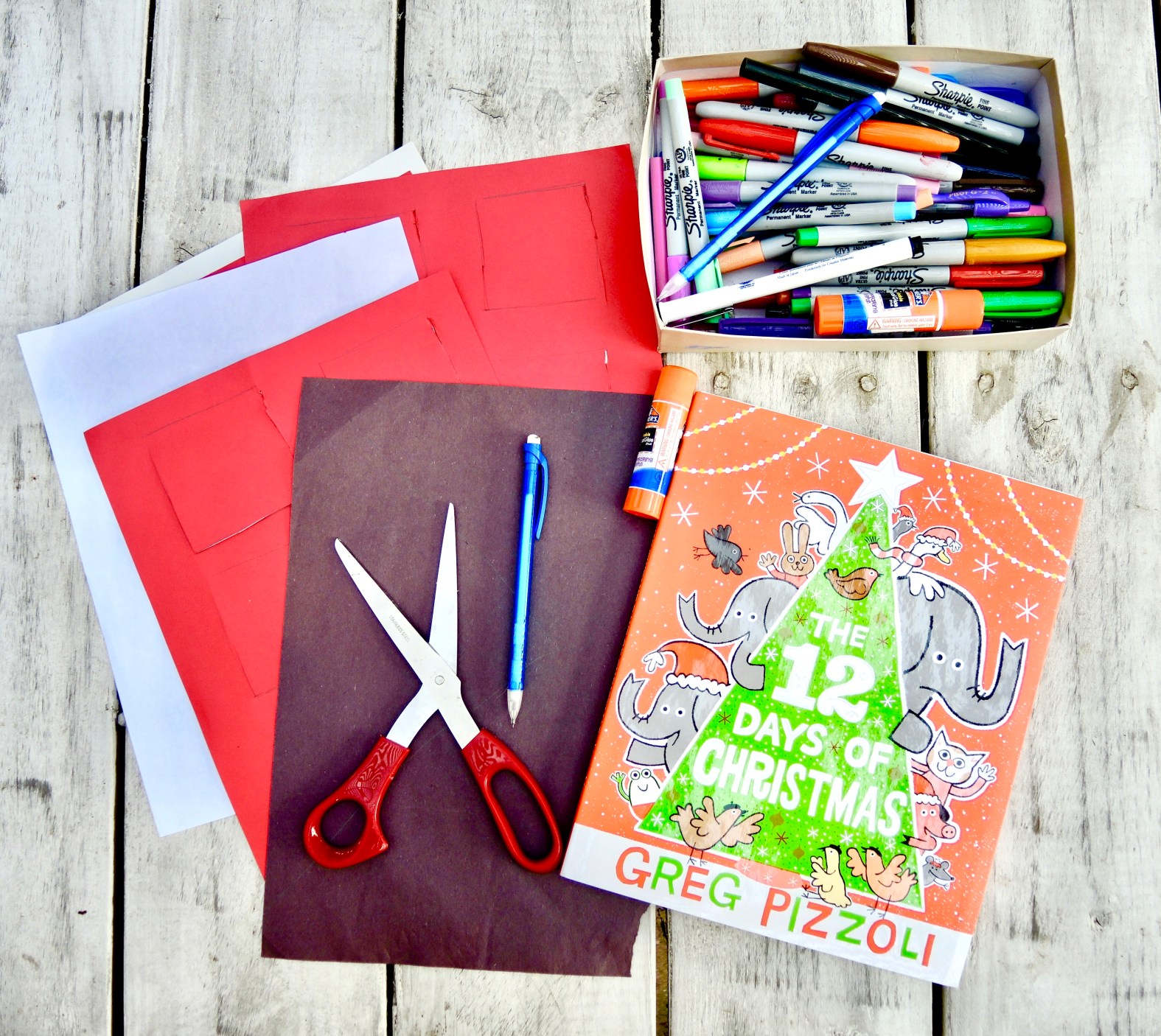 MaiStoryBook Library: The 12 Days of Christmas by Greg Pizzoli + 12 ...