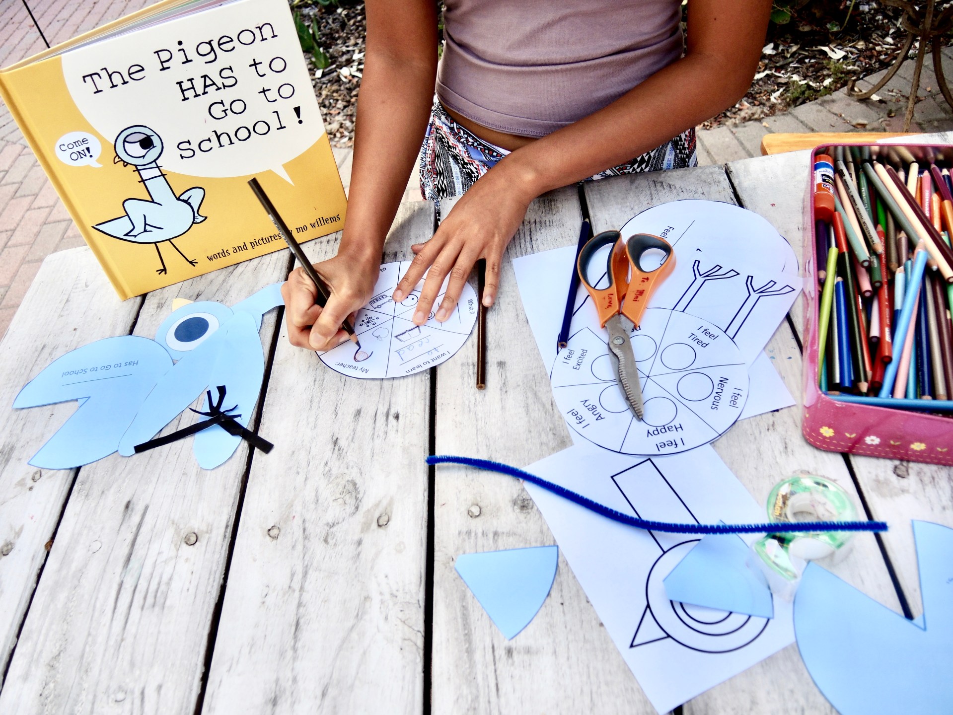 MaiStoryBookLibrary: The Pigeon HAS to Go to School + *Pigeon Pinwheel ...
