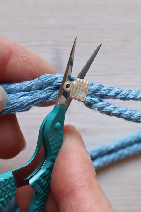 How to make a Macrame Braid Necklace