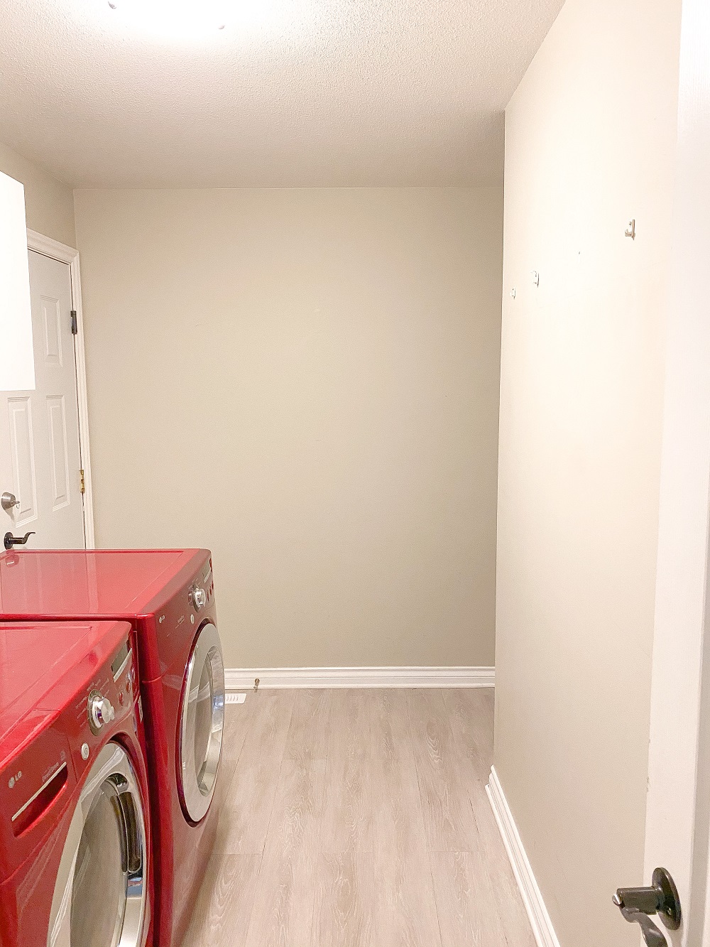 The Quickest and Easiest Faux Board And Batten Wall Ever! - Making ...