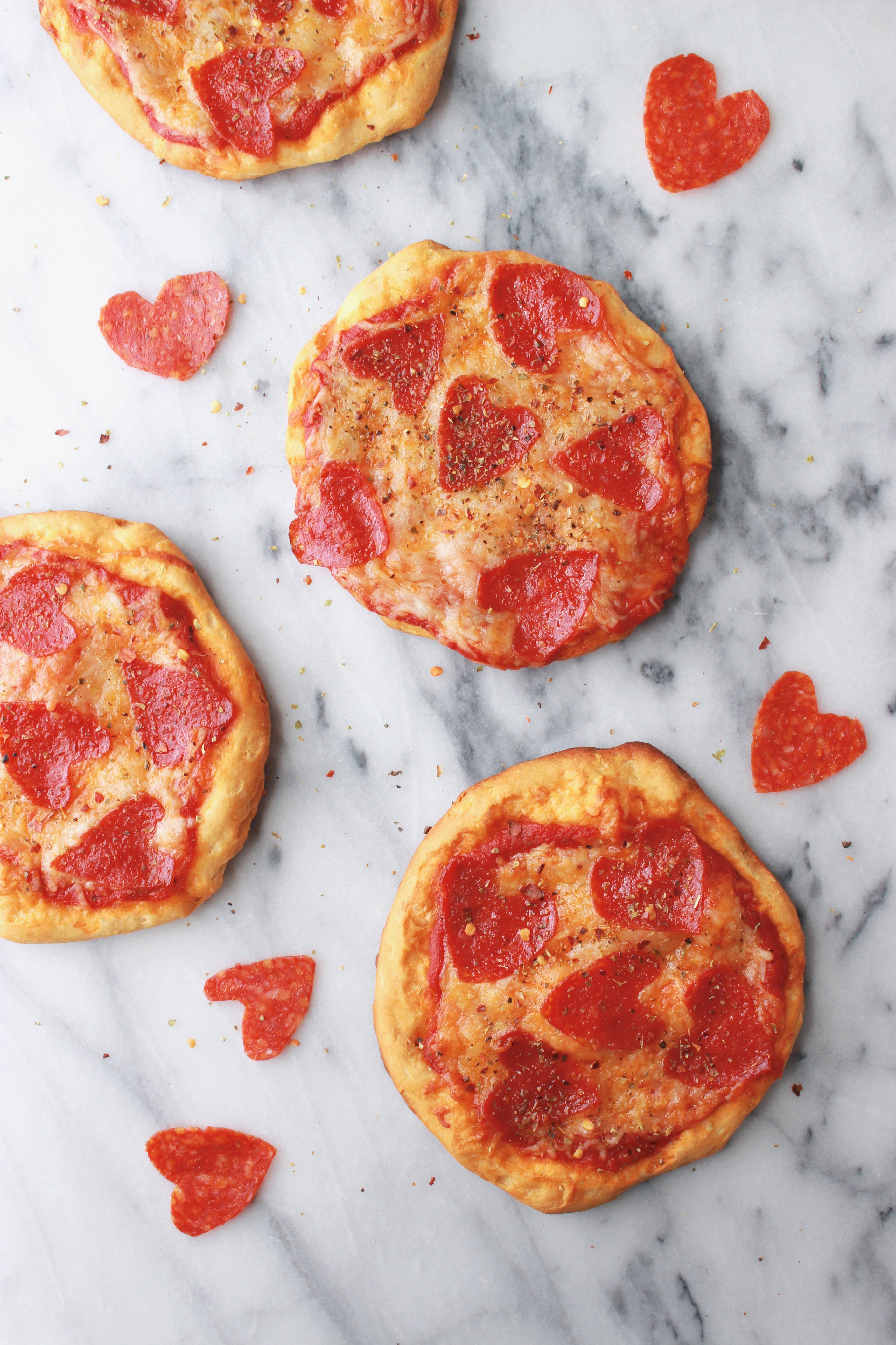 Mini Pepperoni Pizzas with Homemade Pizza Sprinkle - MANDY JACKSON