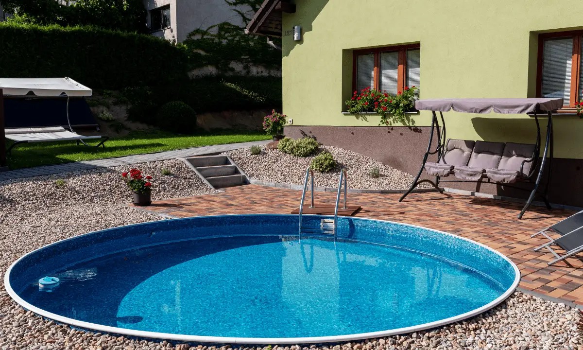 How To Get Your Pool Off Grid - Mark Green World