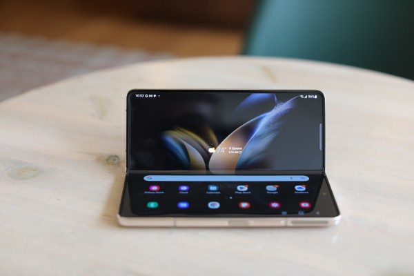 Samsung Galaxy Z Fold 4 mobile review | MarkMeets Media