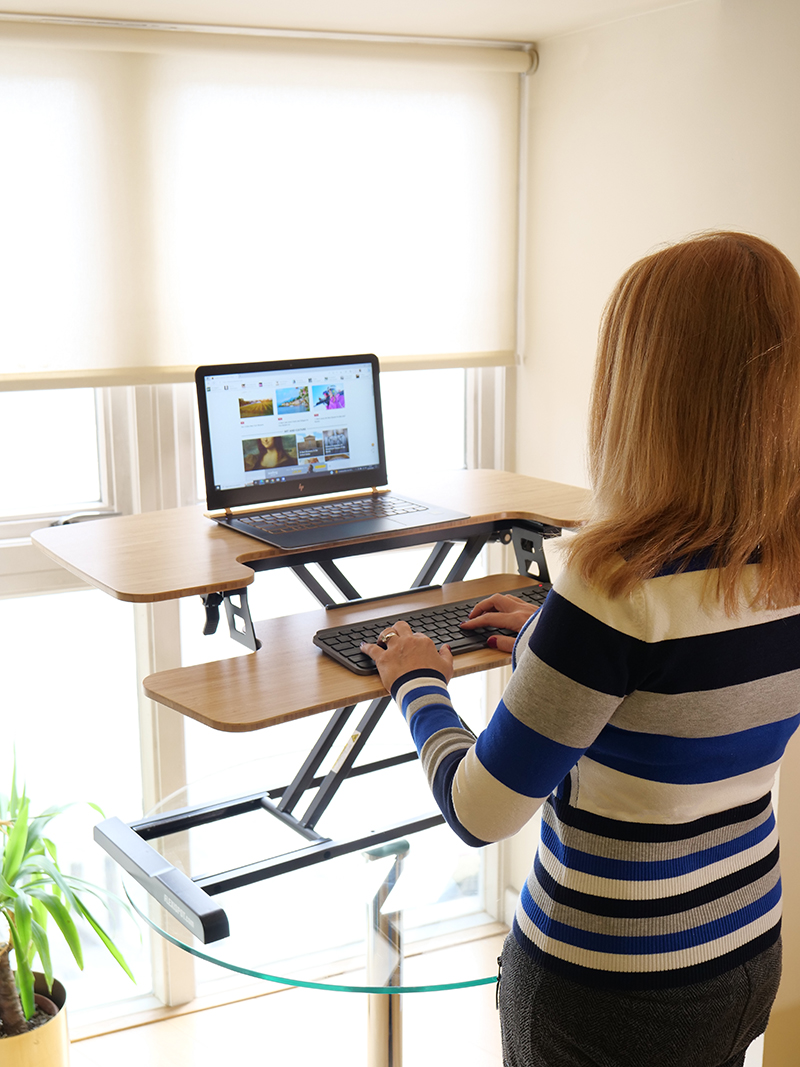 The Best Sit Stand Desks For Work And Leisure | MarkMeets Media
