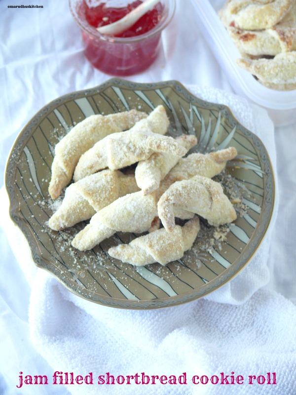 jam filled shortbread cookies /biscuits - Marudhuskitchen