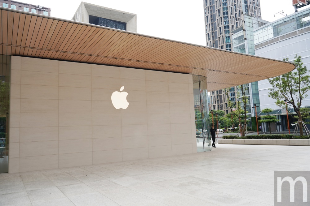 A sneak peek inside Apple's first flagship store in Taiwan, "Apple ...