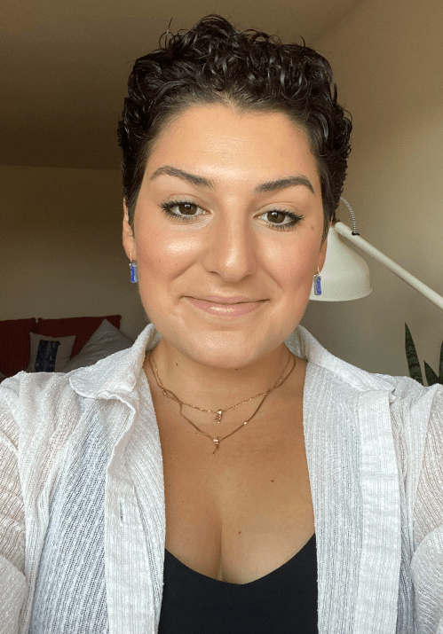 Meet Quad Senior Maria Thomas! – The Quadrangle