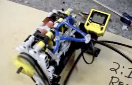 Pneumatic LEGO Engine Spins at 5080 rpms | NAJOOMEE's Portal
