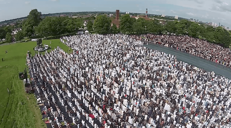 Thousands of Muslims turn out in Birmingham's Heath Park for Eid ...