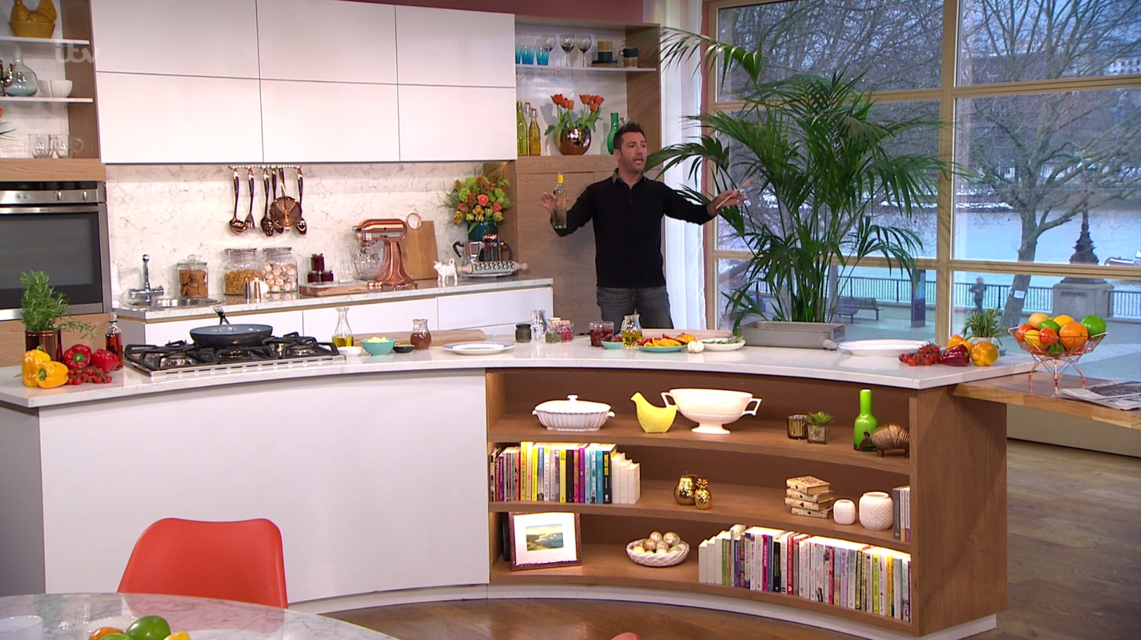 Chef Gino D'Acampo caught watering plants with wine on This Morning ...