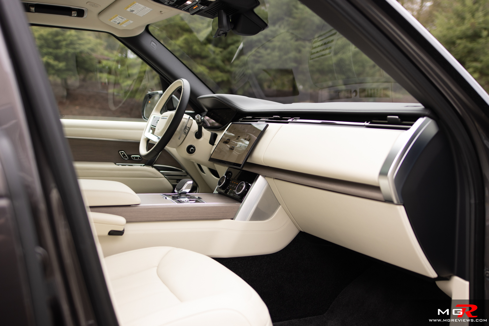 Review: 2022 Land Rover Range Rover P530 First Edition - M.G.Reviews