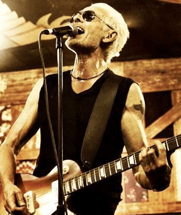 MacGyver — Michael CavaciniMichael Cavacini