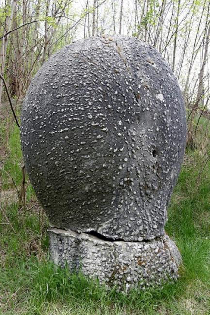 Le mystère des trovants, les « pierres vivantes » de Roumanie ...