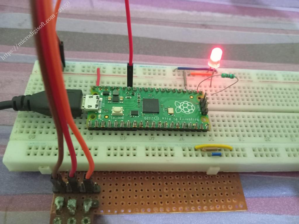 PWM with Raspberry Pi Pico Using MicroPython | microdigisoft.com