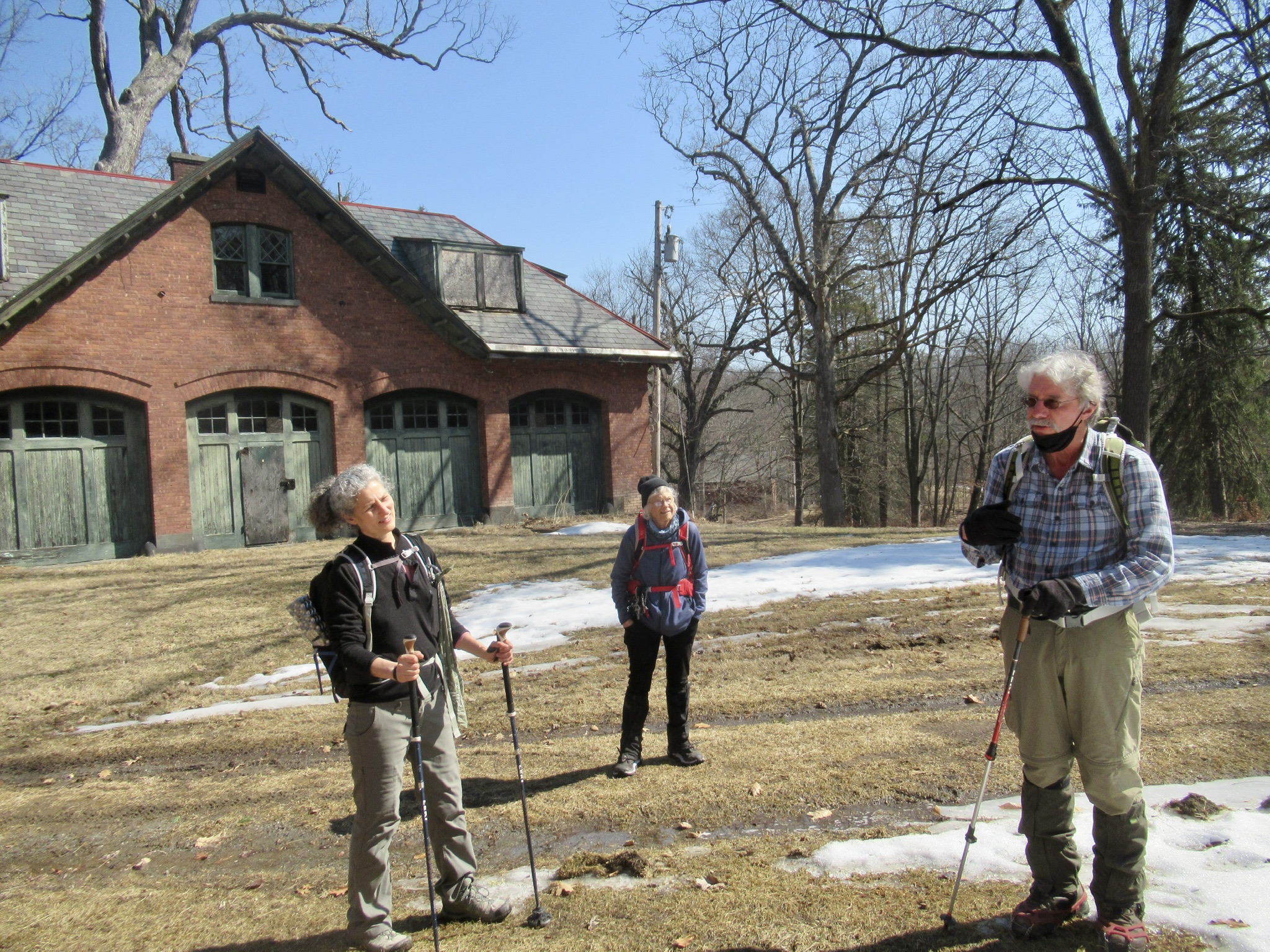 Hike Norrie Point to Mills Mansion – Mid-Hudson Adirondack Mountain Club