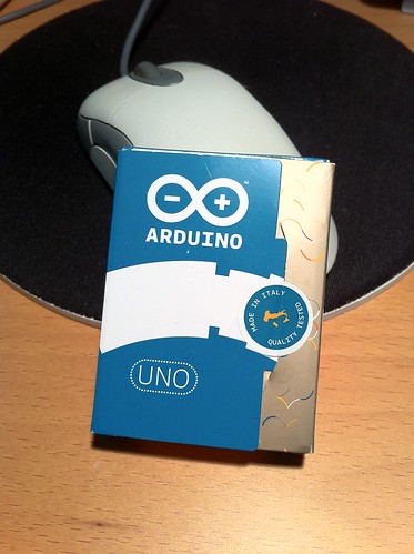 AVR HV Rescue Shield works with Arduino Uno | MightyOhm