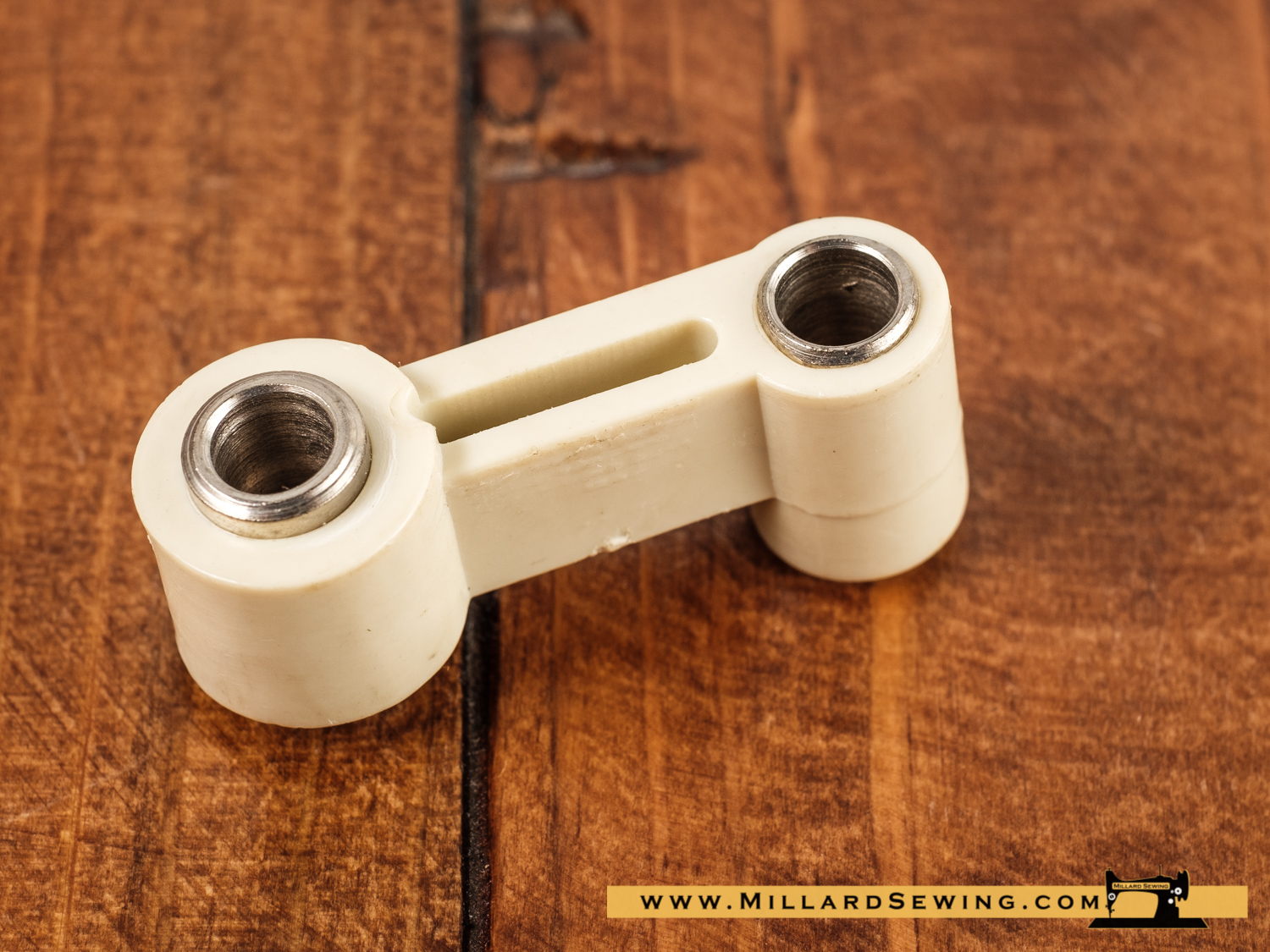 Crank Link for Singer 1200, 2000 & 2005 Models. – Millard Sewing Center