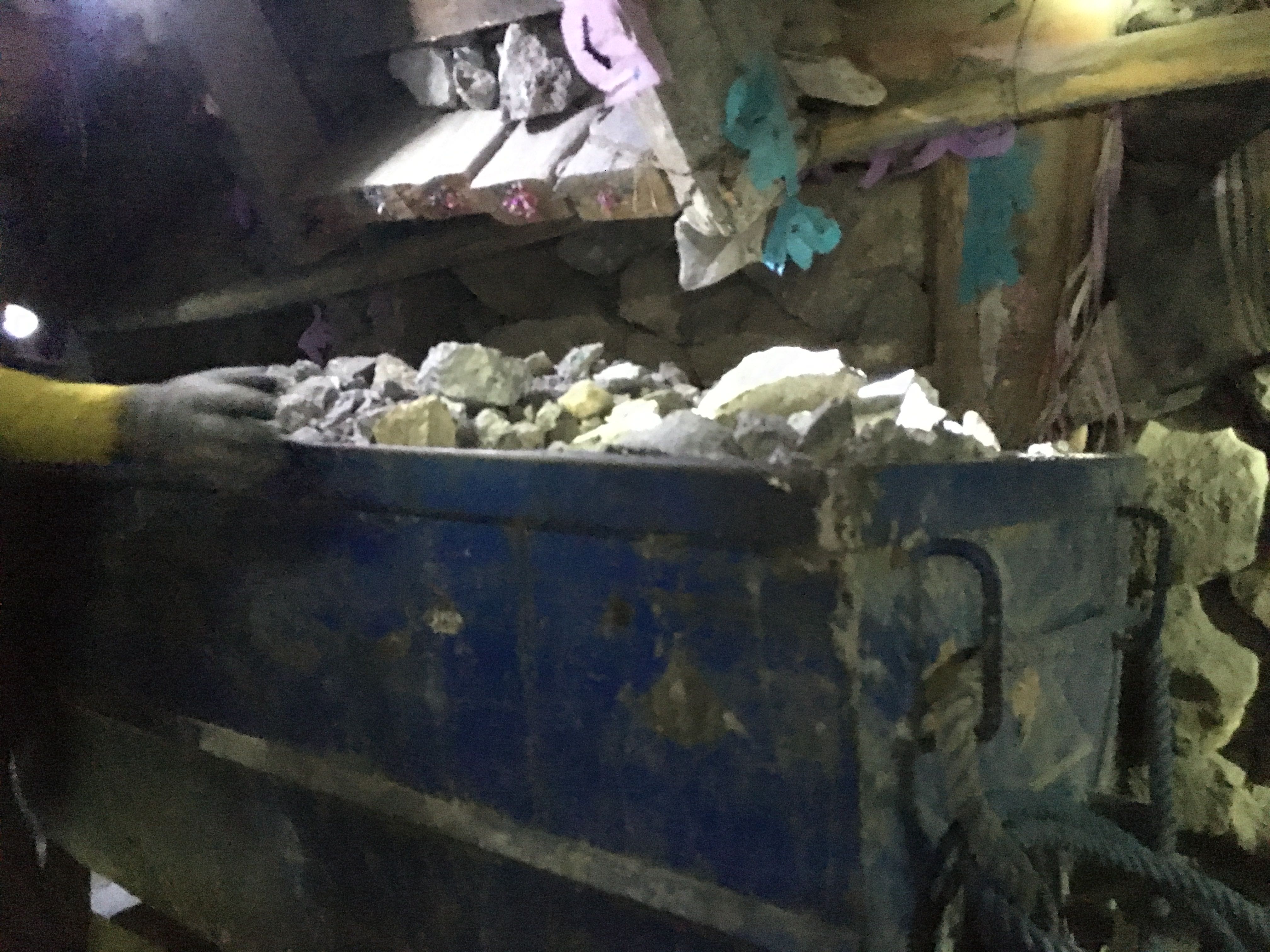 Potosi – medieval mining in action – Mining Quest