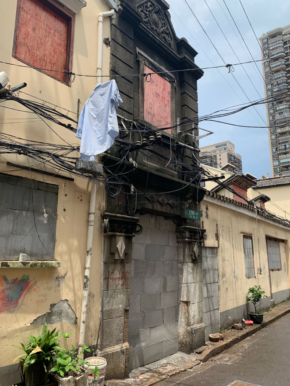 Shikumen (石库门) – misfits' architecture