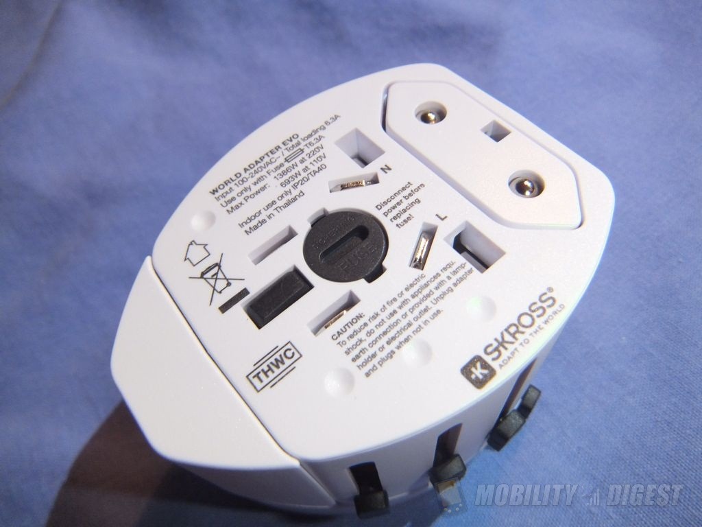 Mobility Digest Review: Skross USB World Adapter Evo – MobilityDigest