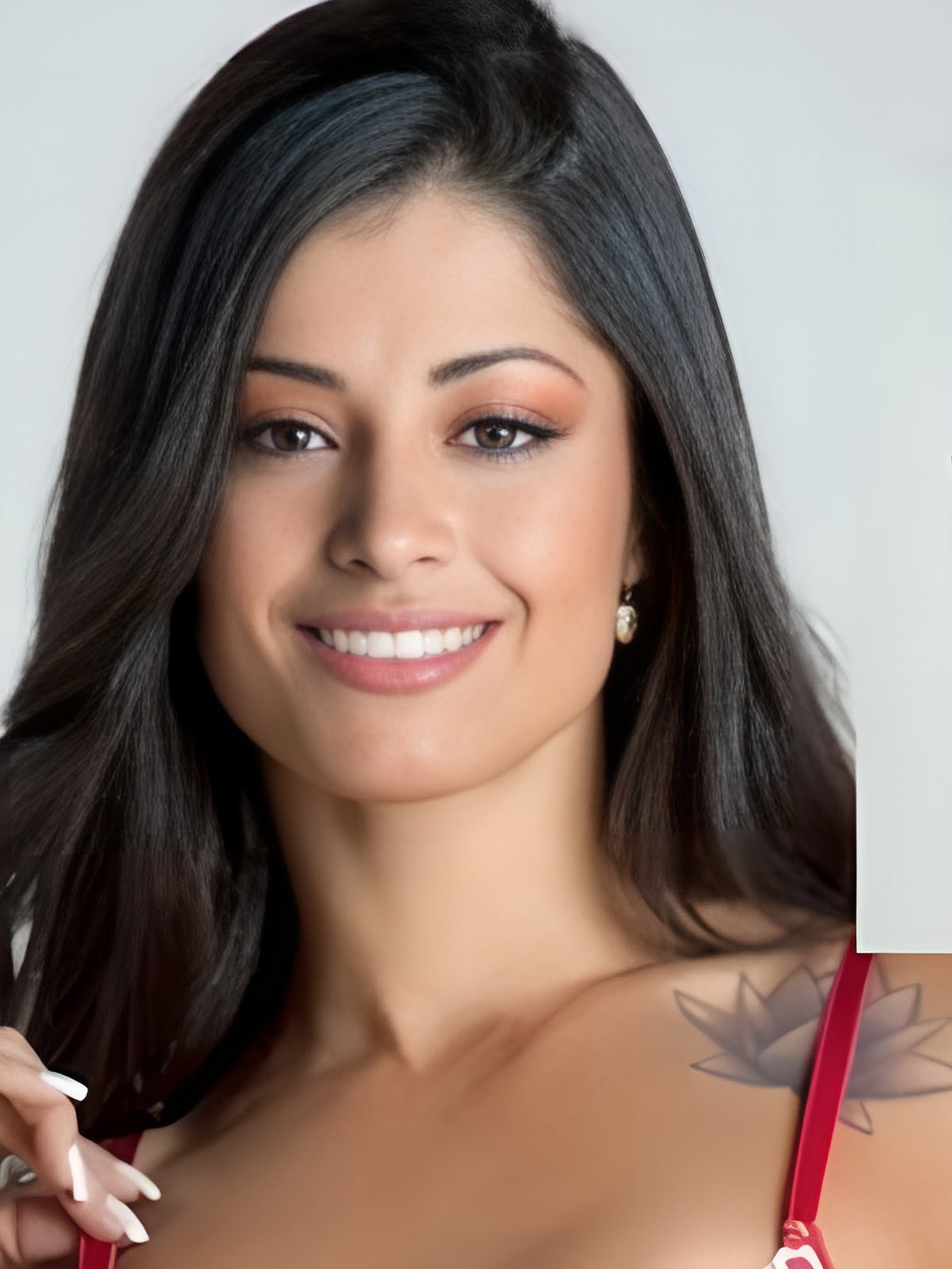 Aline Riscado (Model) Age, Height, Wiki, Biography, Boyfriend, Career ...