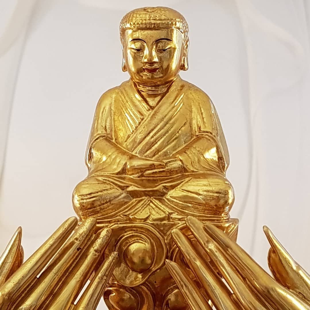 Guru: Dharmagram #329 – Moonpointer: Buddhist Blog of Everyday Dharma