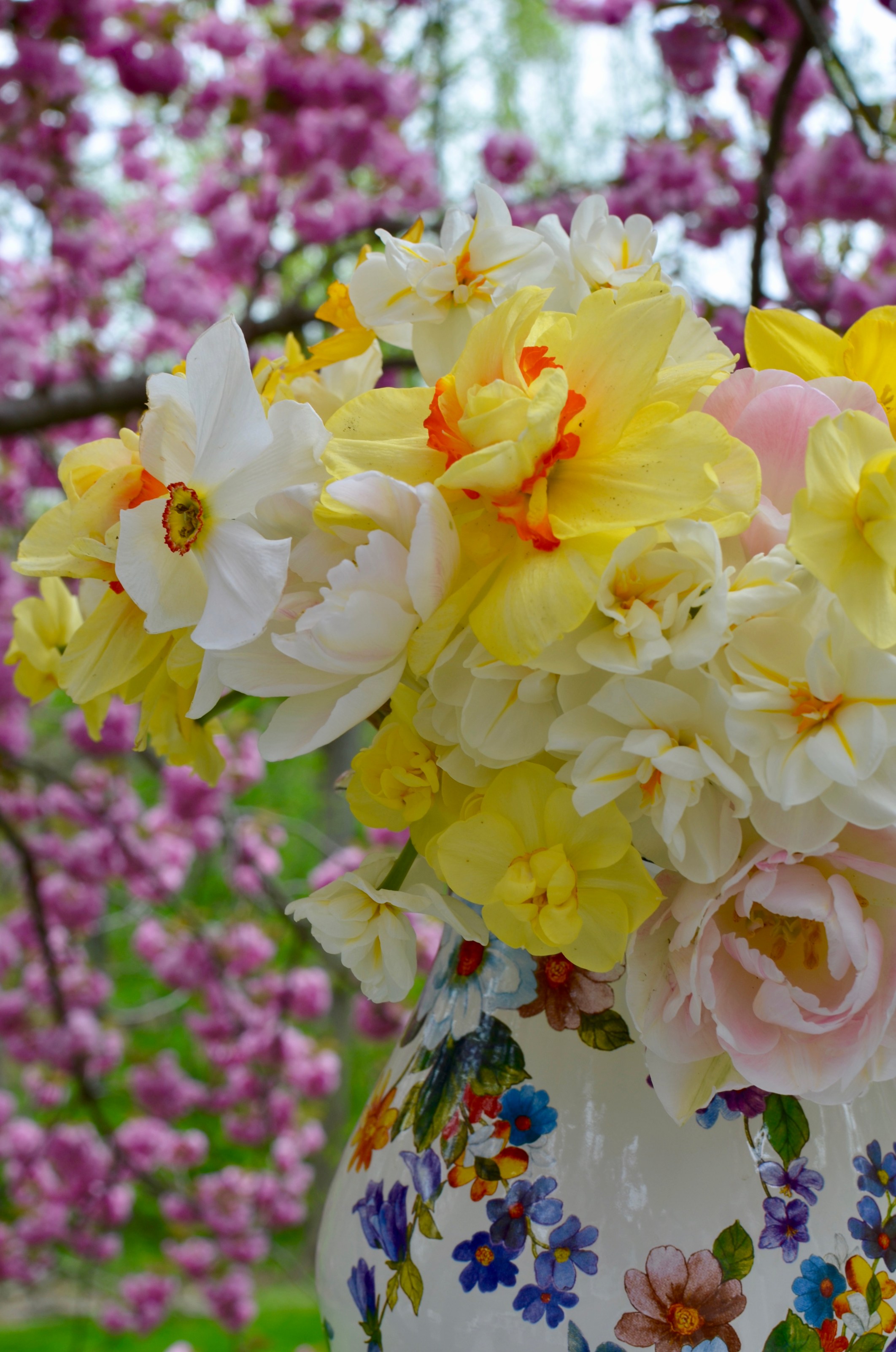 May Flowers and Blogging – More Fun Less Laundry