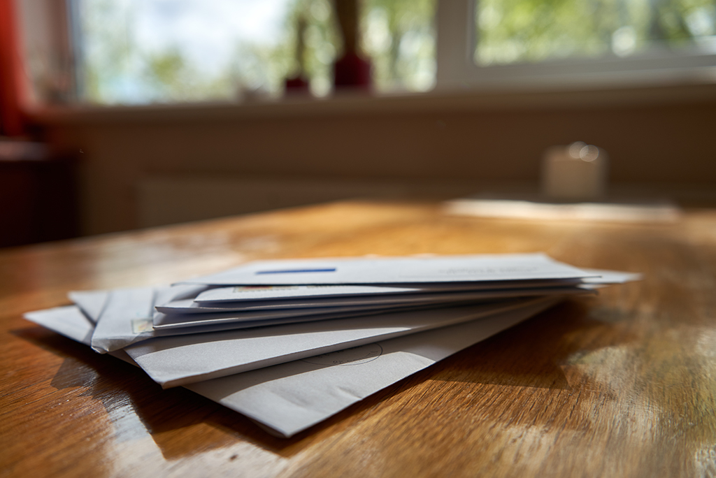 What to Do With Mail That Isn’t Yours - Moving.com