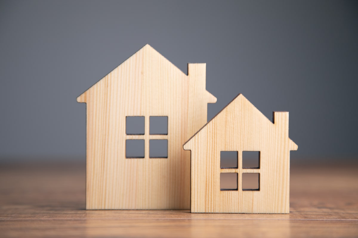 The Pros and Cons of Downsizing - Moving.com