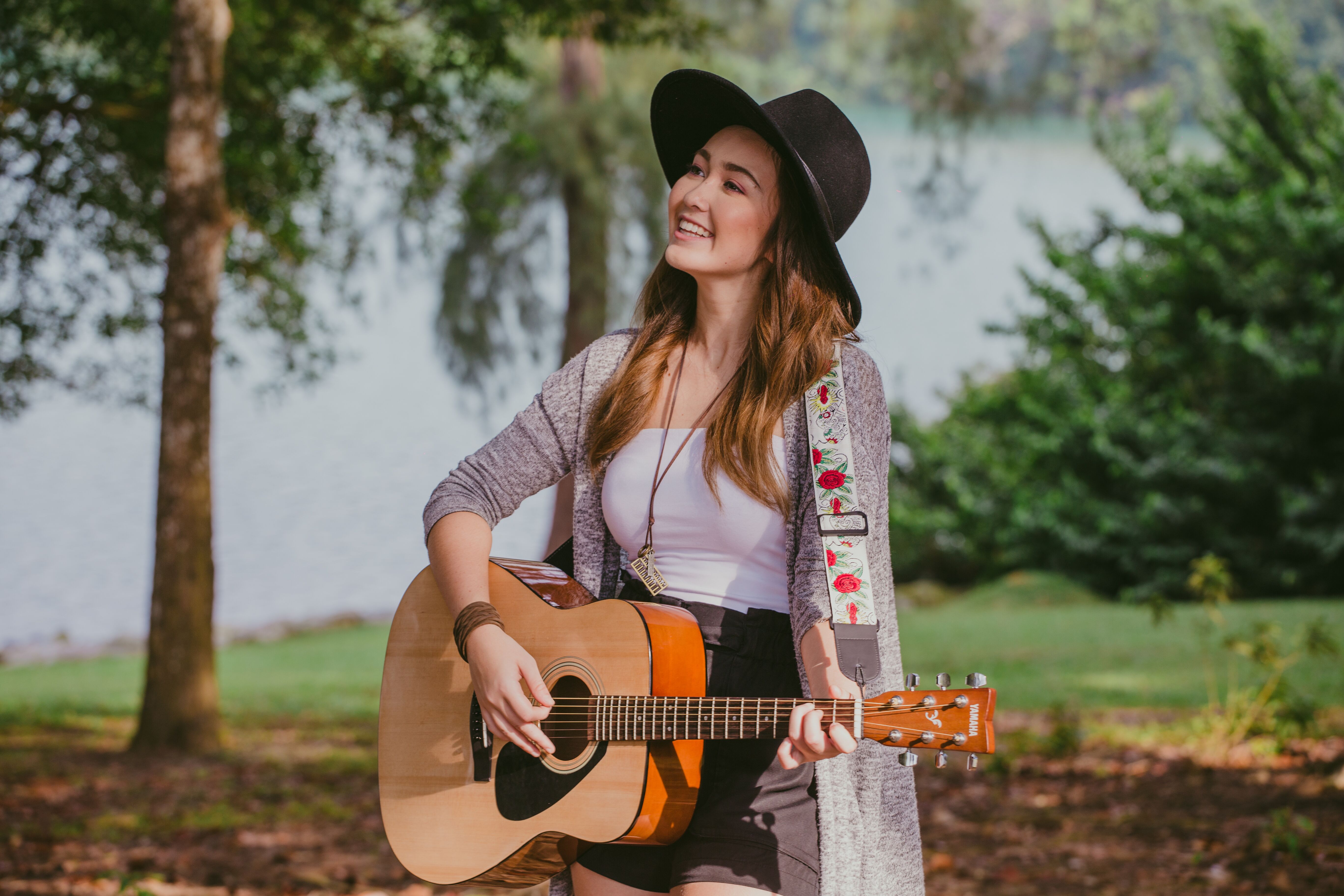 為 Sam Smith, Air Supply 開場 ，專訪 ANDREAH 18 歲菲律賓愛爾蘭混血創作歌手 - Mr.生活扉頁