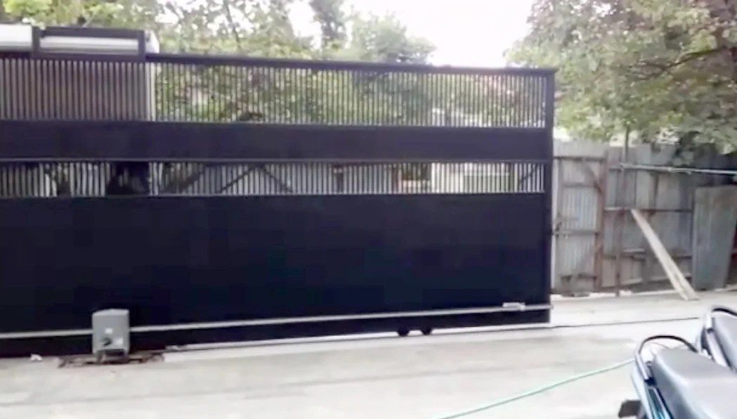 Pagar OTOMATIS YOGYAKARTA Name YOGYAKARTA Name Heart : 087823135557 ...