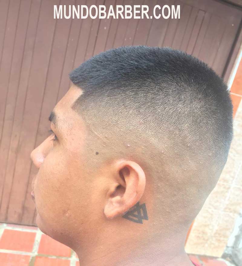Corte Fade Bajo Paso A Paso : Como Hacer Un Mid Fade Para Principiante ...